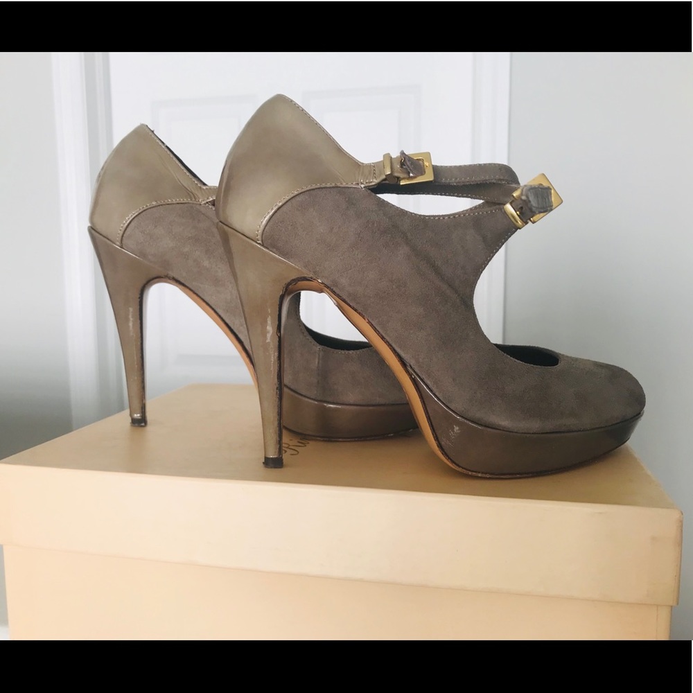 Gorgeous Italian High Heel Sandals/Pumps - Gem